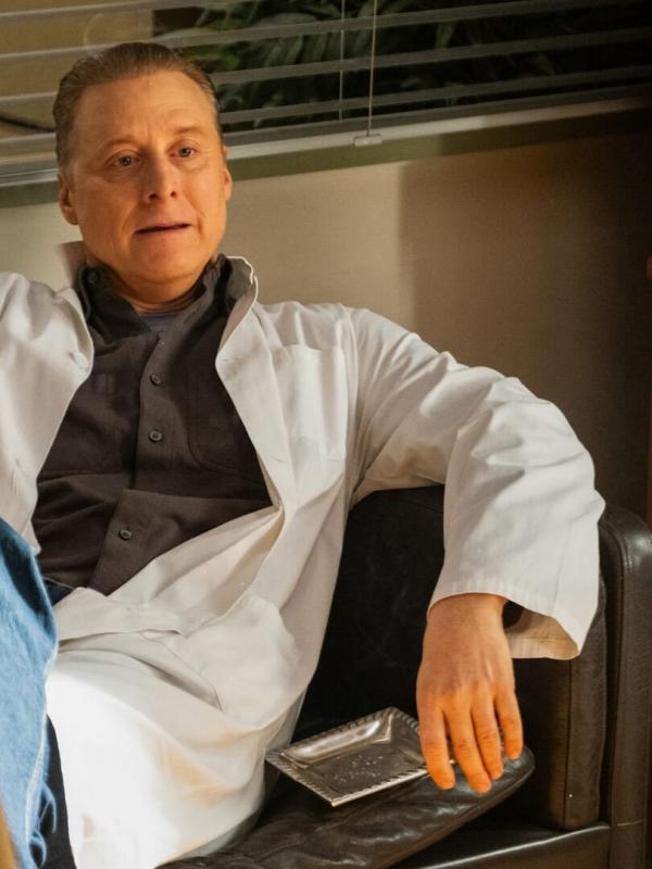 Resident Alien S4 E6 (2025) - Streaming, replay - Diffusion TV et ...